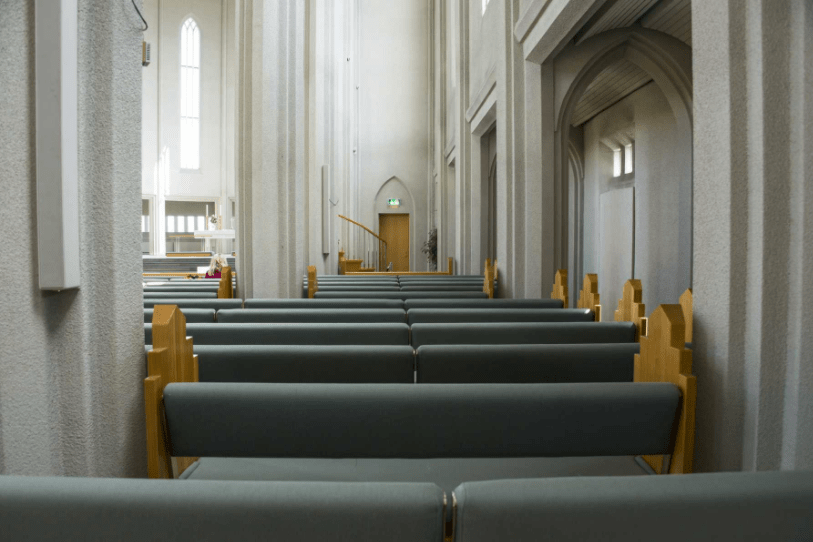 Church Welcome Packets: 13 Ideas to Delight Visitors | Vanco